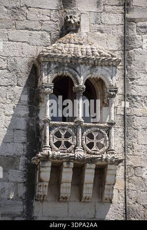 Facade details of famous Torre de Belem in Lisboa, iconic manueline ...