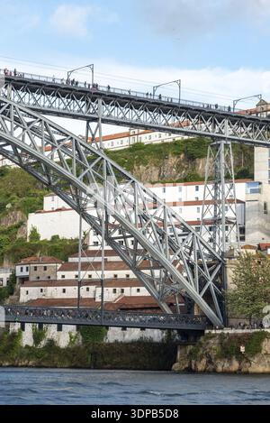 Architectural detail of iconic arched iron bridge Ponte Luis I and ...