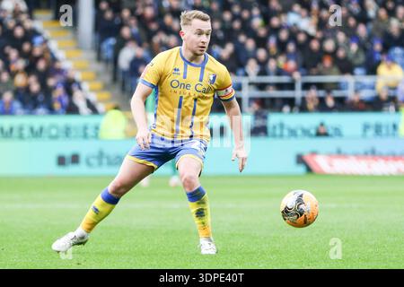 Louis Reed (25 Mansfield Town) controls the ball during the FA Cup ...