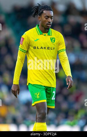 Paris Maghoma of Norwich City and David Ozoh of Derby County battle for ...