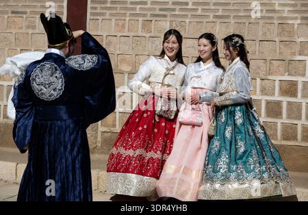 17 Jun 2026 - Seoul, South Korea : South Korean singer Roa, member of K ...