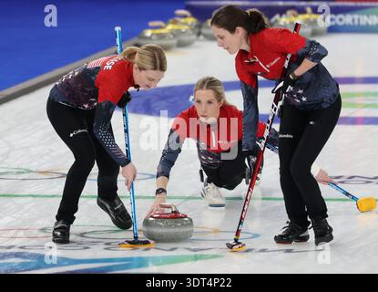 United States' Taylor Anderson-Heide reacts during a women's curling ...