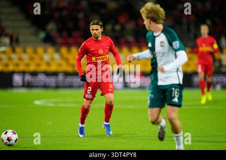 Superligakampen mellem FC Nordsjaelland og Vejle Boldklub paa Right To ...