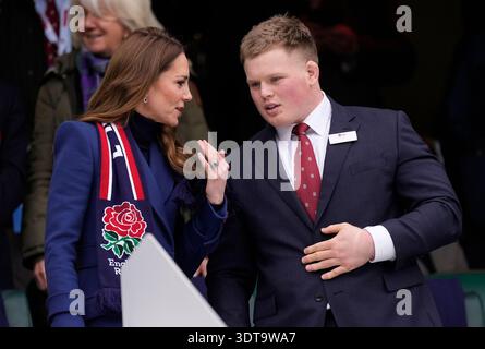 The Princess of Wales with injured England player Fin Baxter in the ...