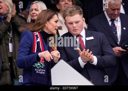 The Princess of Wales with injured England player Fin Baxter in the ...