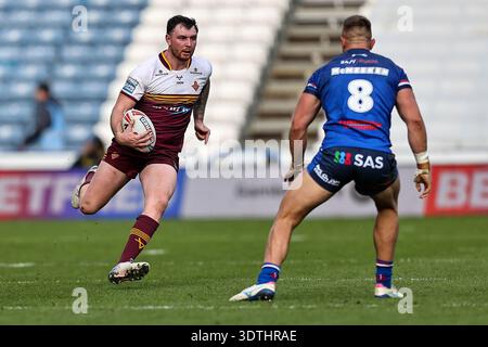 Fenton Rogers makes a run during the BetFred Super League match between ...