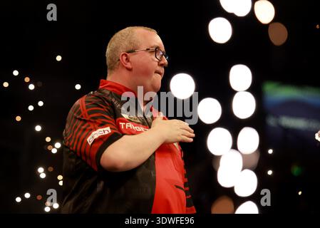 Steve Bunting after winning on night four of the BetMGM Premier League ...
