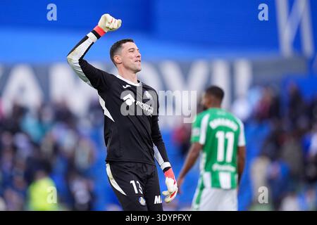 David Soria of Getafe CF celebrates a goal scored by Martin Satriano ...