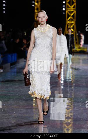 Paris, Frankreich. 09th Mar, 2026. Eileen Gu attends CHANEL Fall/Winter ...