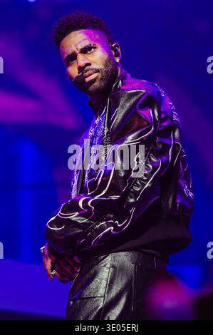 Jason Derulo performing at Leeds First Direct Bank Arena on his The ...