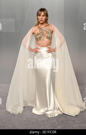 Suki Waterhouse attends the 2026 Vanity Fair Oscar Party at Los Angeles ...