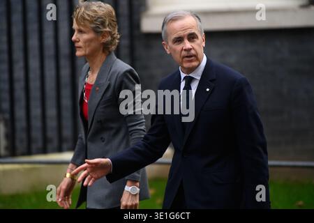 Prime Minister Mark Carney arrives to the Board of Trade breakfast in ...