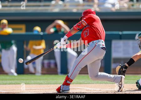 Athletics third baseman Zack Gelof (20) tags out Los Angeles Angels ...