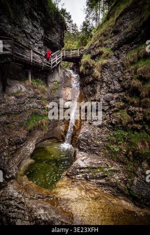 Am Wanderweg in der Klamm Themenbild Natur, Wanderung durch die ...