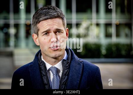 THE HAGUE - Tom Berendsen, Minister of Foreign Affairs, speaks to the ...