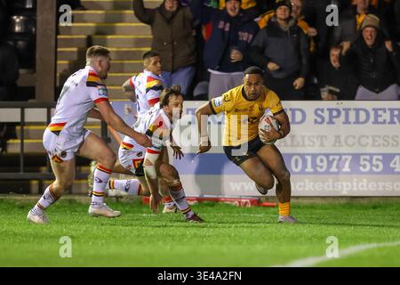 Try Jason Qare Qare during the BetFred Super League match between ...