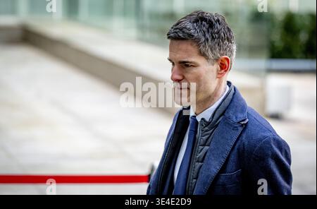THE HAGUE - Tom Berendsen, Minister of Foreign Affairs, speaks to the ...
