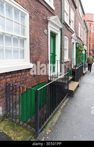 Georgian red-brick terraced buildings in Abbey Square, Chester in ...