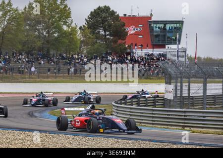 44 JACQUET Jade (FRA),Mygale M21-F4, action, starting grid during the ...