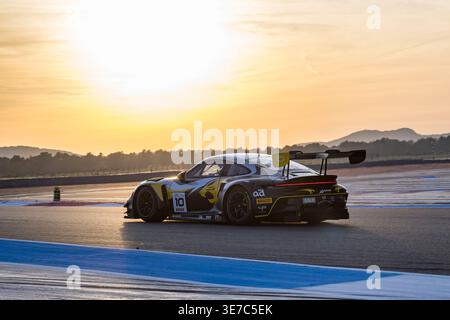 Gilles MAGNUS, Robin KNUTSSON and Alessandro GHIRETTI driving the (#10 ...