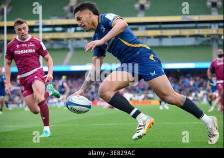 Rieko Ioane of Leinster scores a try during the BKT United Rugby ...