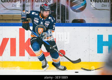 VÄXJÖ, SWEDEN 20260416Växjö Lakers Dylan McLaughlin during Thursday's ...