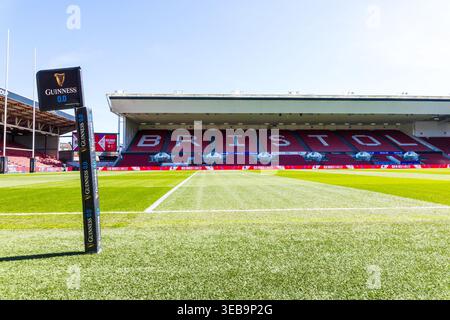 Bristol, UK, 25th April 2026 The sun shines as the fans wait to greet ...