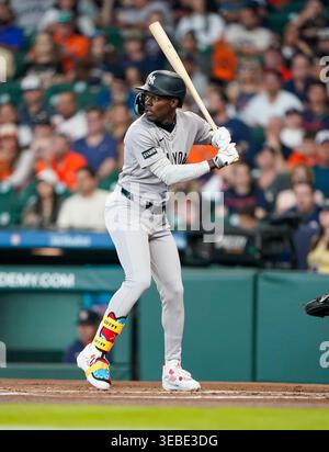 New York Yankees' Jazz Chisholm Jr., right, reacts after fouling a ball ...