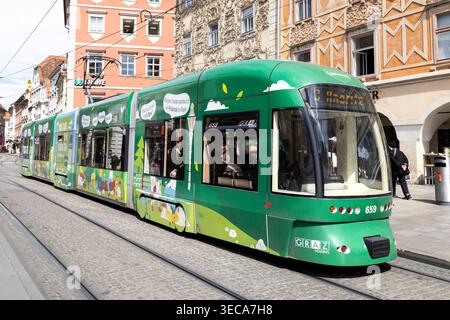 Straßenbahn Linie 7 in Graz, Steiermark, Österreich // Tram Route 7 in ...
