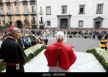 Pope Leo XIV meets with clergy and families who have suffered from ...