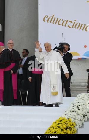 Pope Leo XIV during a meeting with the realities of welcoming migrants ...