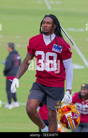 Washington Commanders cornerback Fred Davis II (38) at the Washington ...
