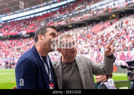 from left: Coach Ralf Rangnick (Austria), Assistant Coach Lars Kornetka ...