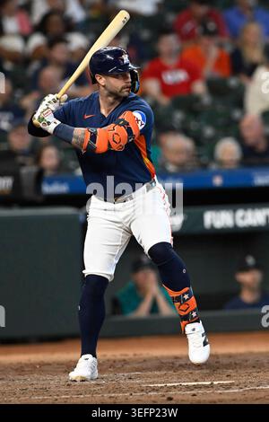 Houston Astros' Christian Walker bats during the fourth inning of a ...