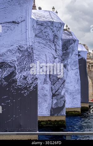 As a tribute to Christo and his wrapping of the Pont Neuf, artist JR ...