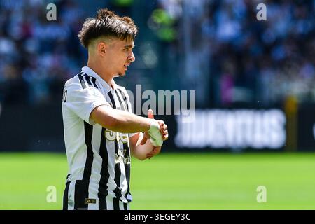 Francisco Conceicao of Juventus FC looks on during the Serie A football ...