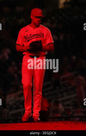 Washington Nationals pitcher Richard Lovelady (55) in action during a ...