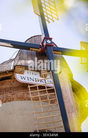25 May 2026, Hesse, Bad Nauheim: The windmill tower "An der langen Wand ...
