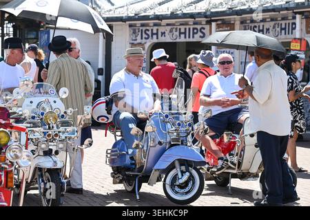 Brighton UK 25th May 2026 - Crowds flock to Brighton beach on bank ...