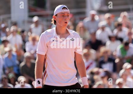 Ignacio Buse during the French Open Grand Slam tennis tournament on May ...