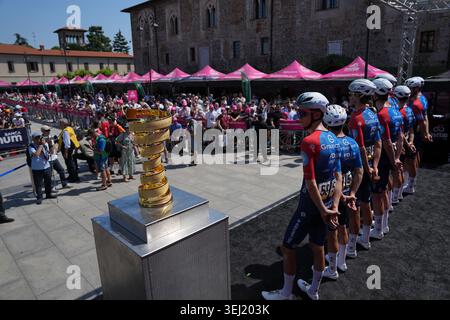 Pre race during Stage 7 of the Giro Next Gen 2026, from Sulmona to ...
