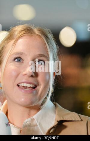 HEERENVEEN, NETHERLANDS - MAY 28: Merel Conijn during the Presentation ...