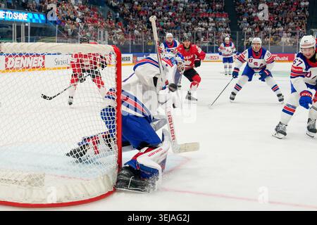 FRIBOURG, SWITZERLAND - MAY 28: goalkeeper Devin Cooley of United ...