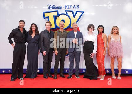 (Left to right) Lindsey Collins, Andrew Stanton, Tom Hanks, Tim Allen ...
