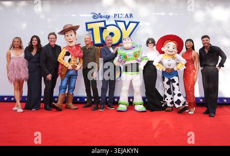 (Left to right) Lindsey Collins, Andrew Stanton, Tom Hanks, Tim Allen ...