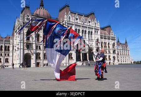 Arsenal fans outside the Hungarian Parliament Building in Budapest ...