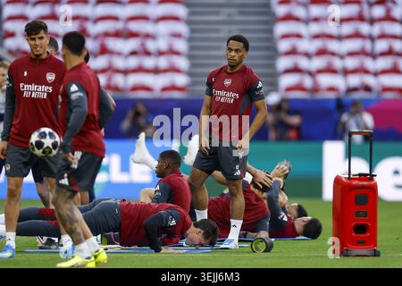 BUDAPEST - Jurrien Timber of Arsenal FC during the MD-1 training ahead ...