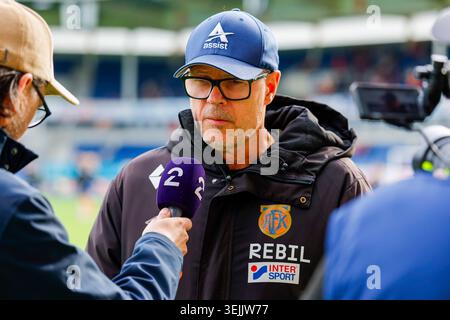 Ålesund 20260529. Aalesund coach Kjetil Rekdal replaces goal scorer ...