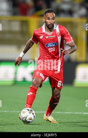 Hernani in action during the Serie B match between AC Monza and ...