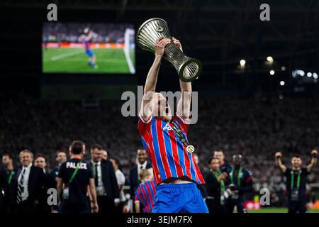 Will Hughes of Crystal Palace FC clebrates during the award ceremony ...